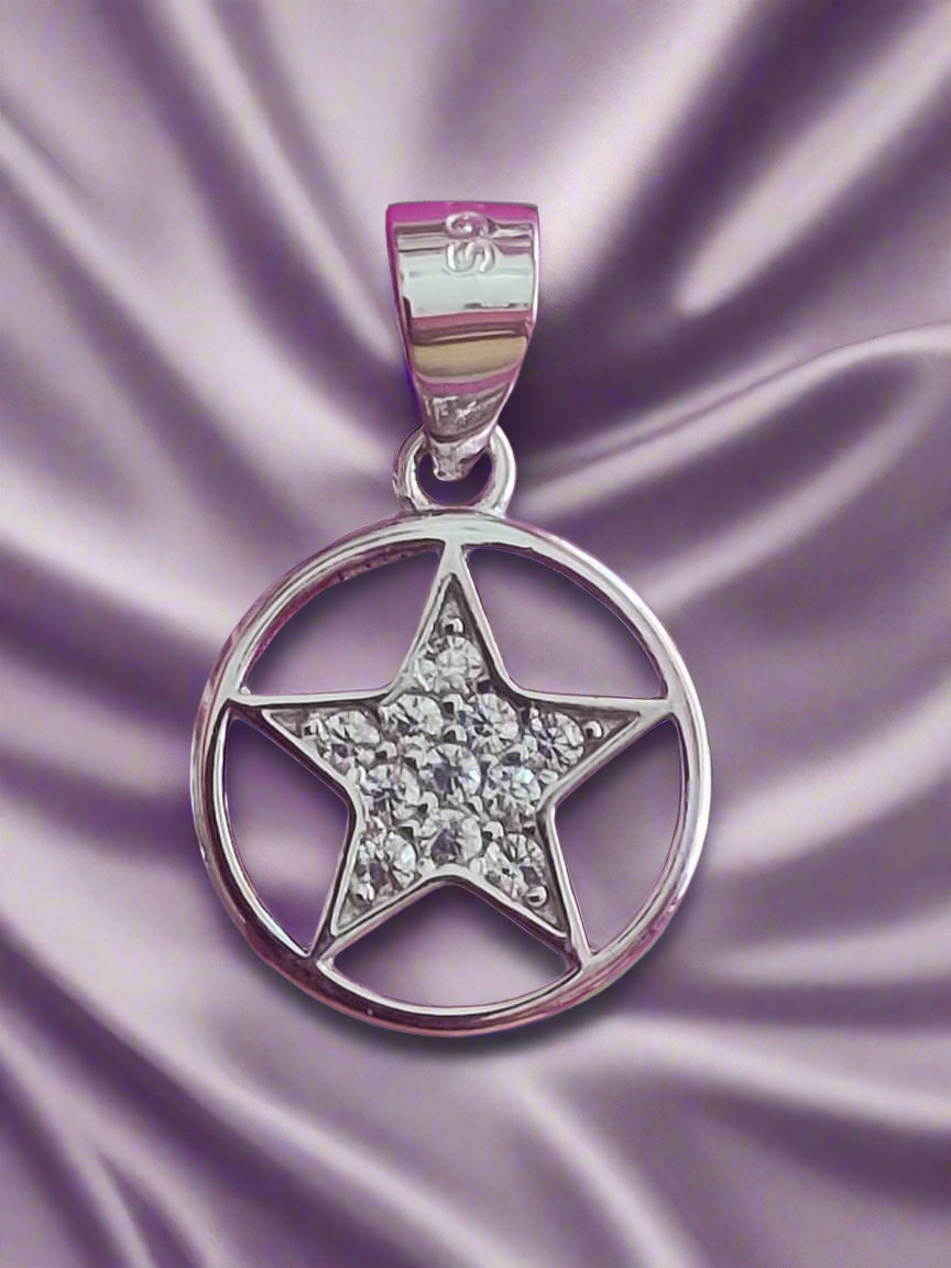 92.5 Pure silver Fancy Star Symbol Locket -Silvercarats